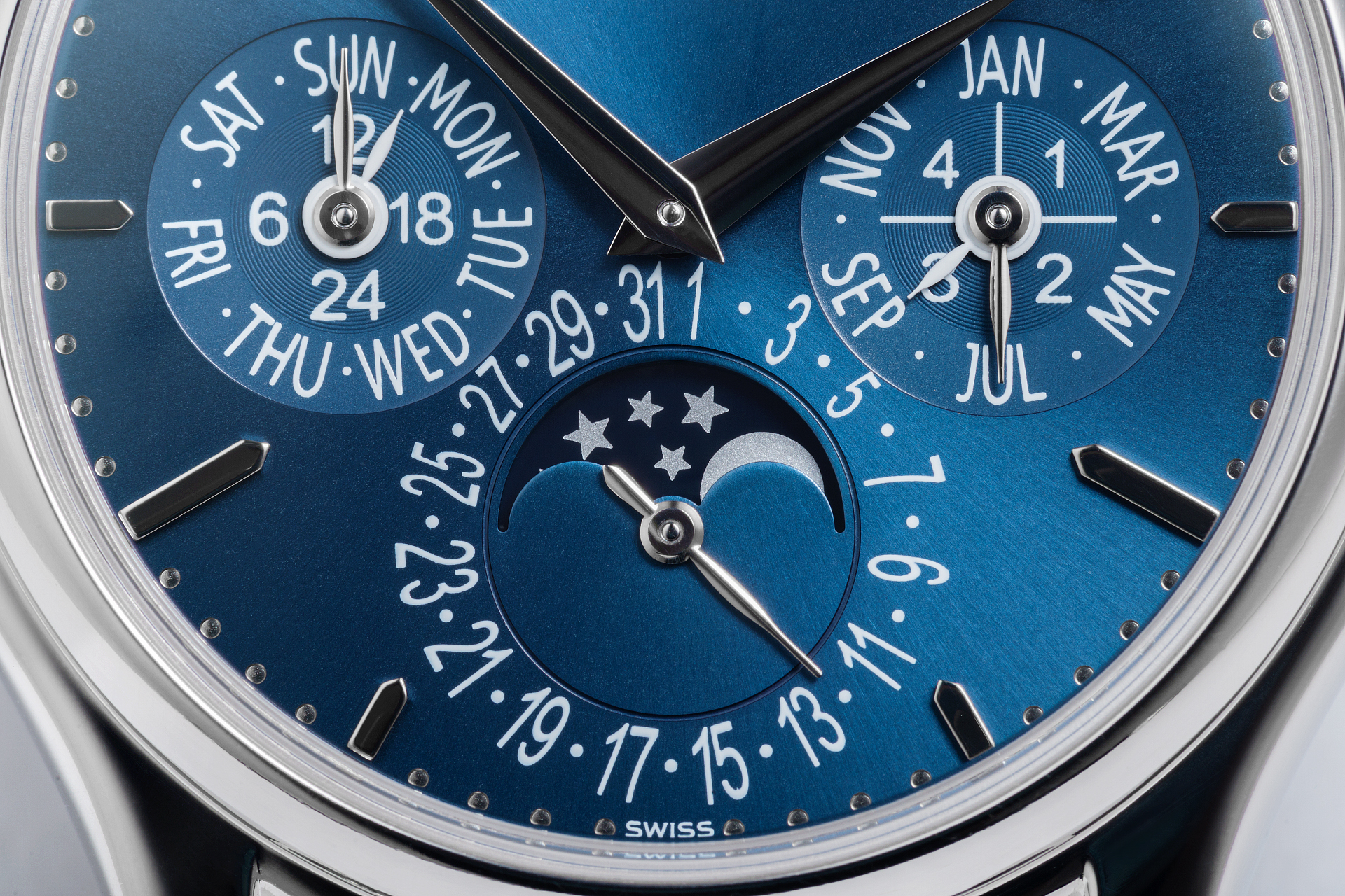 Patek Philippe Perpetual Calendar Watches | ref 5140P-001 | Platinum ...